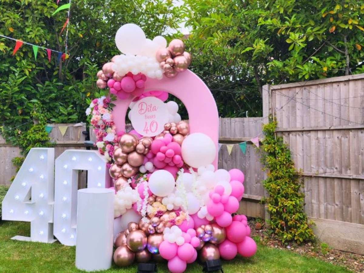 Backdrops Unveiled: Choosing the Right Canvas for Your Event